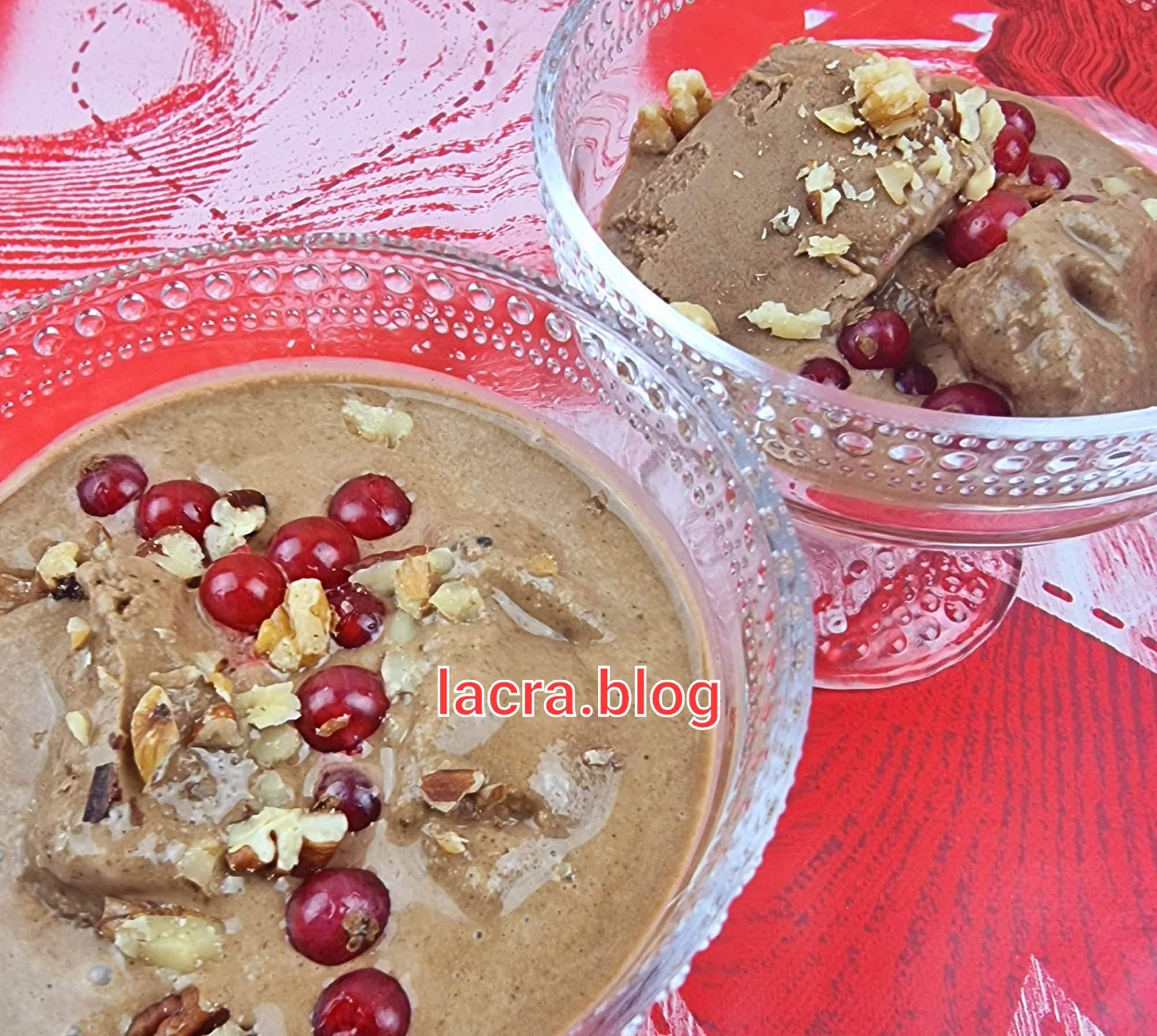 Inghetata low carb cu ciocolata - cu menta, binenteles